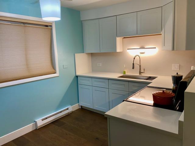 6359 N Ridge Avenue # 302