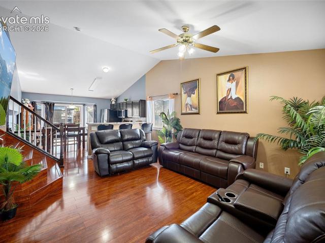 6359 Gossamer Street