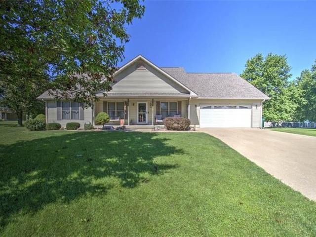 6350 Derby Dr, Mount Zion, IL 62549