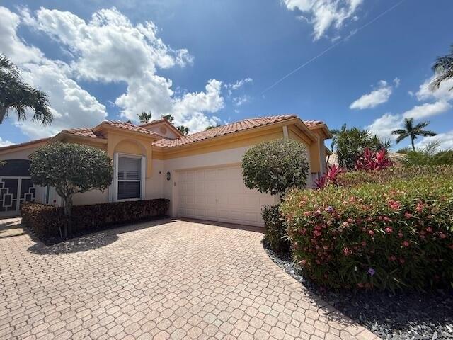 6350 Evian Pl, Boynton Beach, FL 33437
