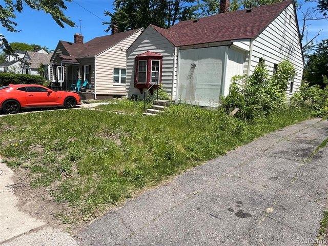 6350 Radnor St, Detroit, MI 48224