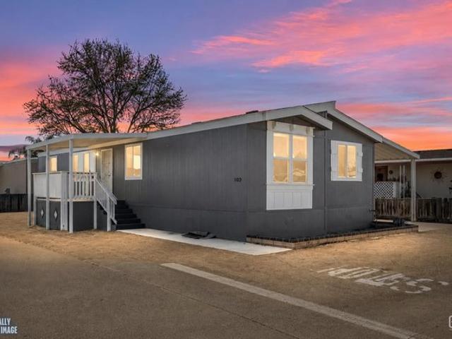 6351 Akers Rd Spc 103, Bakersfield, CA 93313