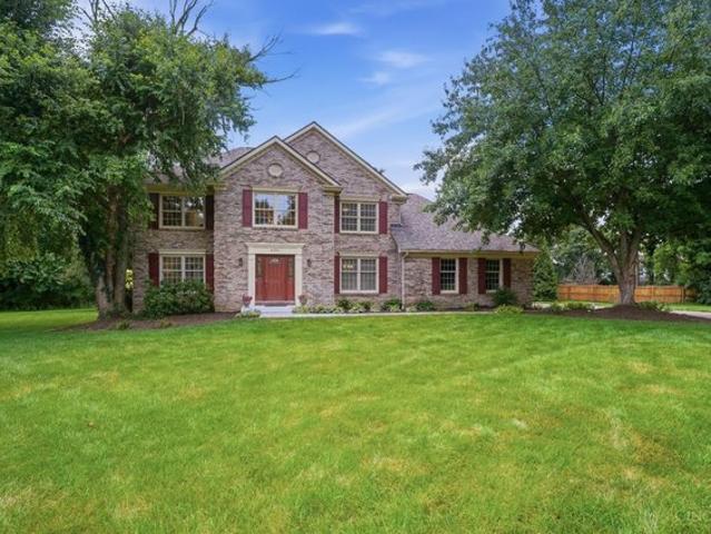 6351 S Devonshire Dr, Miami Township, OH 45140