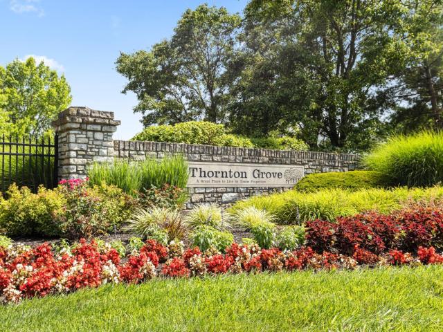 6352 Maple Grove