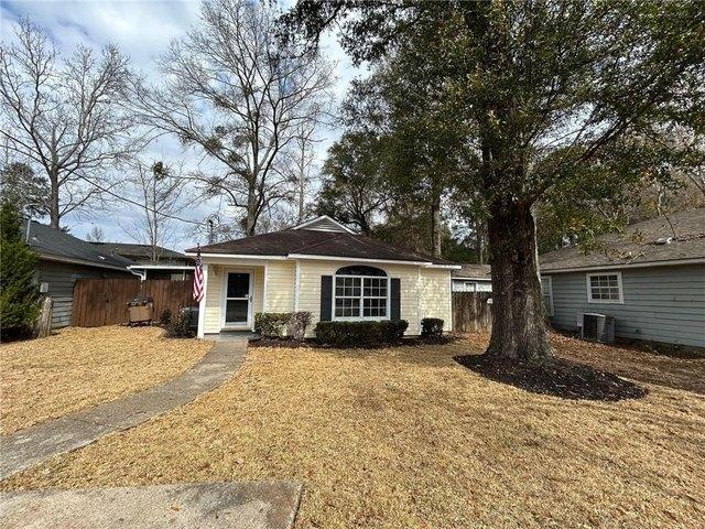 6352 Burnham Wood Pl, Mobile, AL 36608