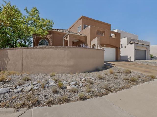 6352 Pima Place NW