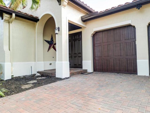 6352 Vireo Ct, Lake Worth, FL 33463