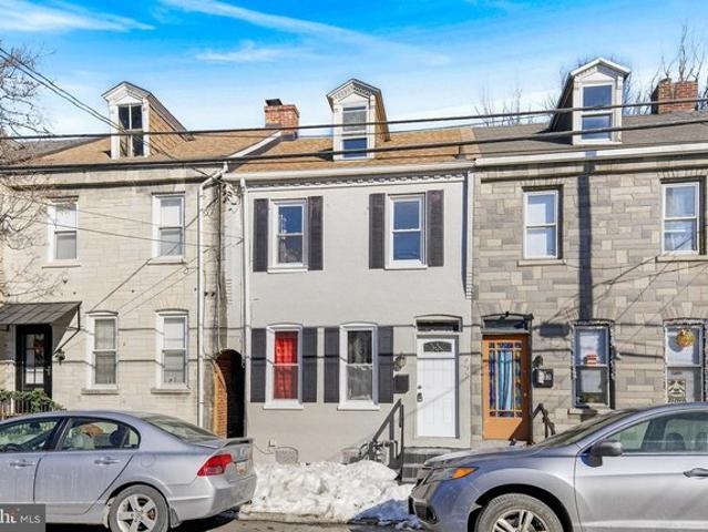 635 1st St, Lancaster, PA 17603