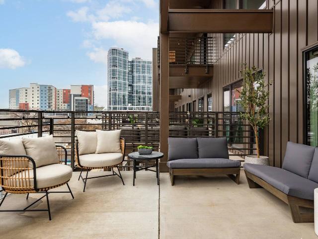 635 7th Ave S # 610