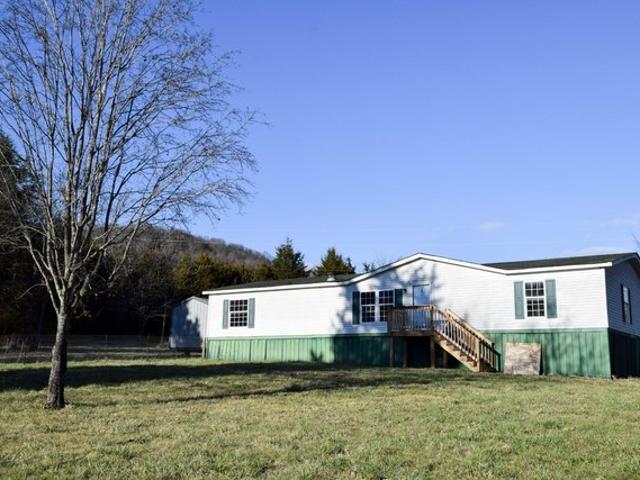 635 Celsor Rd, Hartsville, TN 37074