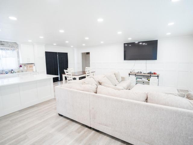 635 Birch Dr