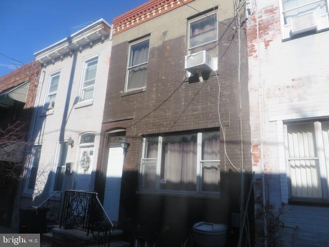 635 Gerritt St, Philadelphia, PA 19147 | Compass