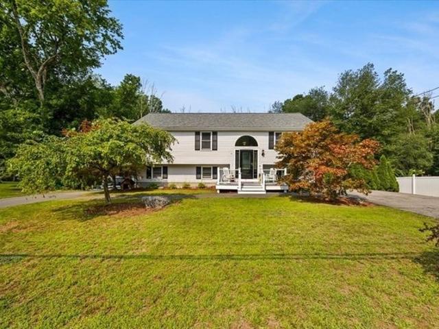 635 Dighton Ave, Taunton, MA 02780