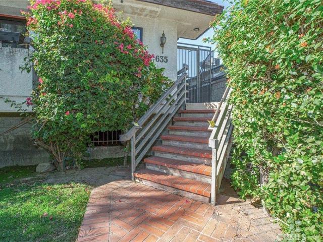 635 E Angeleno #D, Burbank, US, CA