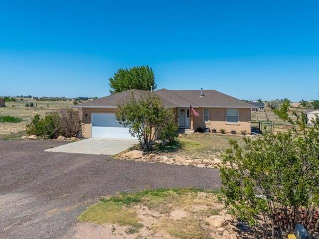 635 E Chaunsey Dr, Pueblo West, CO 81007