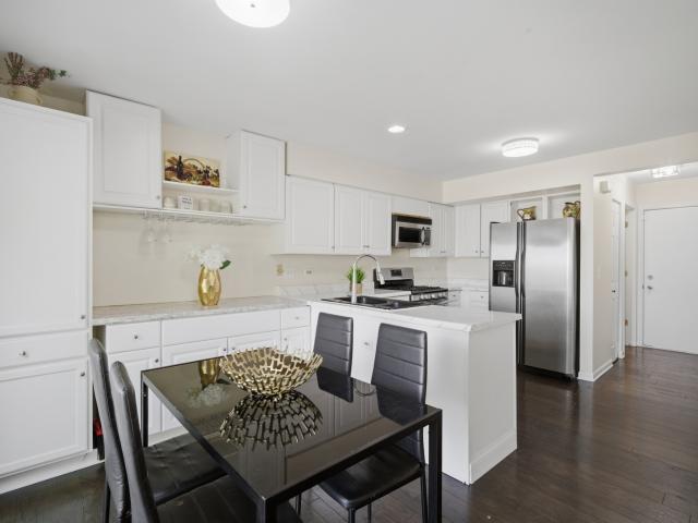 635 E Princeton Court