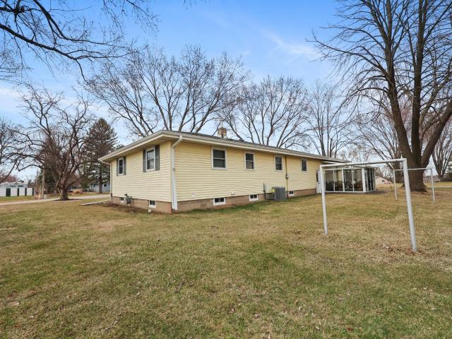 635 Edgemont Dr NE, St. Cloud, MN 56304 | MLS #7042 | Compass