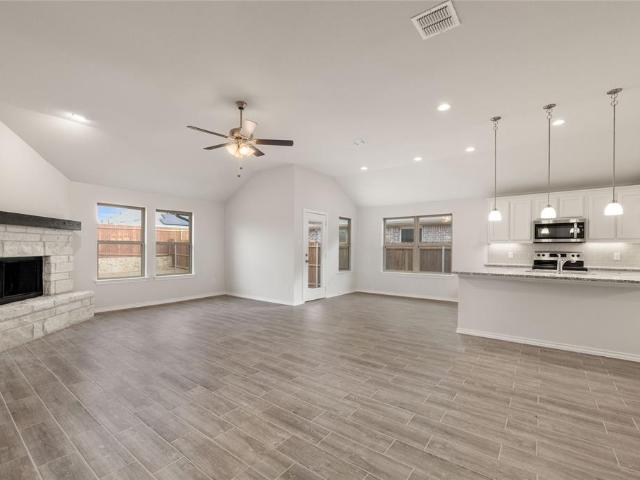 635 Frio Lane