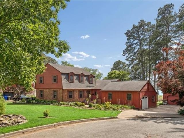 635 Haystack Landing Rd, Newport News, VA 23602