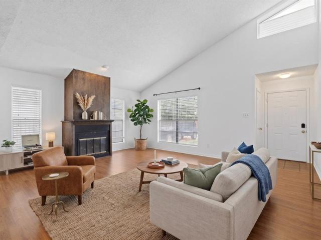 635 Haines Ave, Dallas, TX 75208 | MLS #21224 | Compass