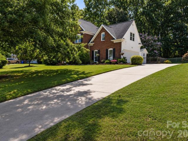 635 Highland Ridge Road