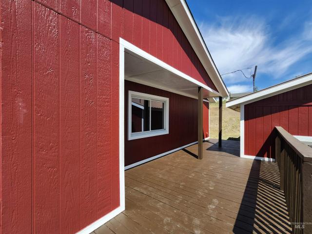 635 Onaway Rd