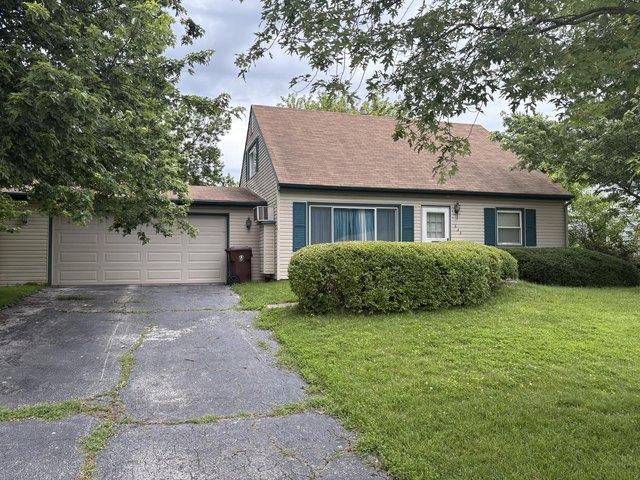 635 Oswego Rd, Valparaiso, IN 46385