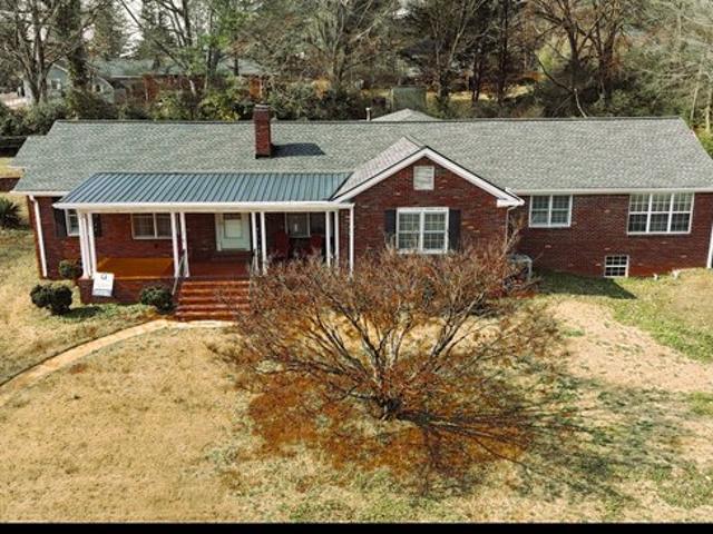 635 Lawson St, Bremen, GA 30110