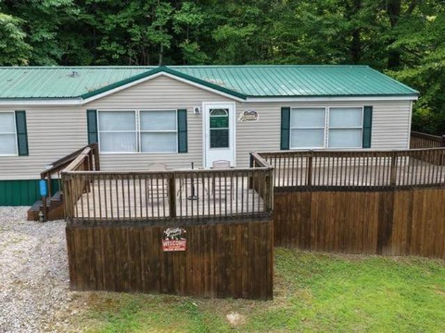 635 Lakeshore Dr, Mammoth Cave, KY 42259