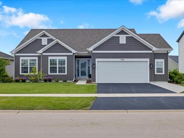 635 Maplewood Cir, Elburn, IL 60119
