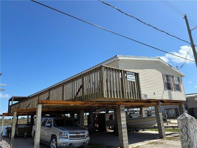 635 Martin Ln, Happy Jack, LA 70083
