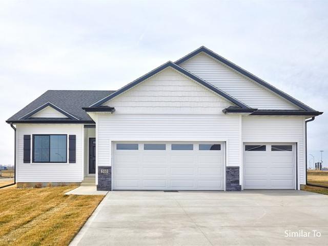 635 NW Atlas Ln, Waukee, IA 50263