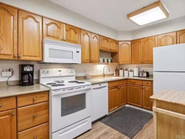 635 S Alton Way #3B, Denver, CO 80247 MLS 5166638