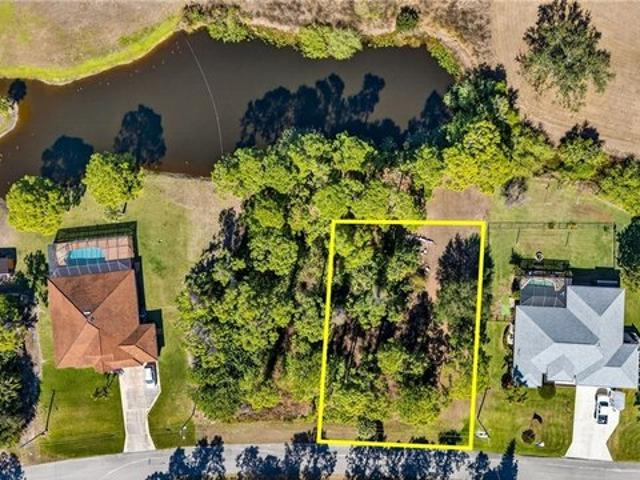 635 Parkdale Blvd, Lehigh Acres, FL 33974
