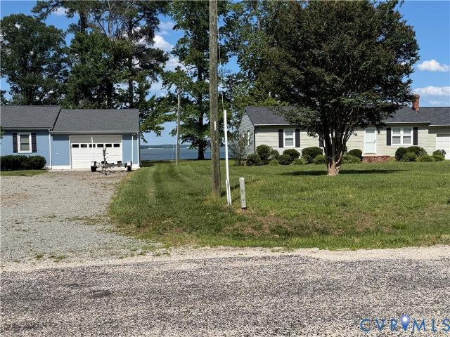 635 River Oaks Road
