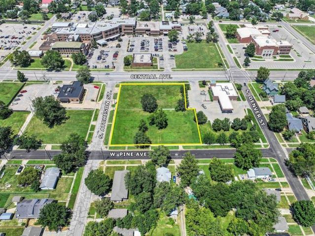 635 W Central Ave, El Dorado, KS 67042