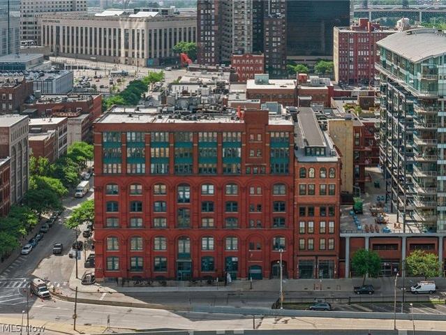 635 W Lakeside Ave Apt 402, Cleveland, OH 44113