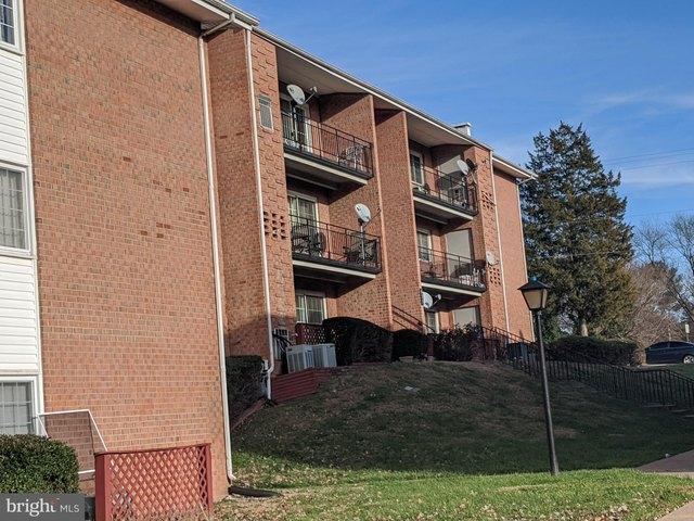 635 Waterloo Rd Apt 231, Warrenton, VA 20186
