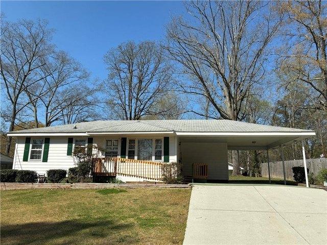 6364 Lobelia Rd SW, Mableton, GA 30126