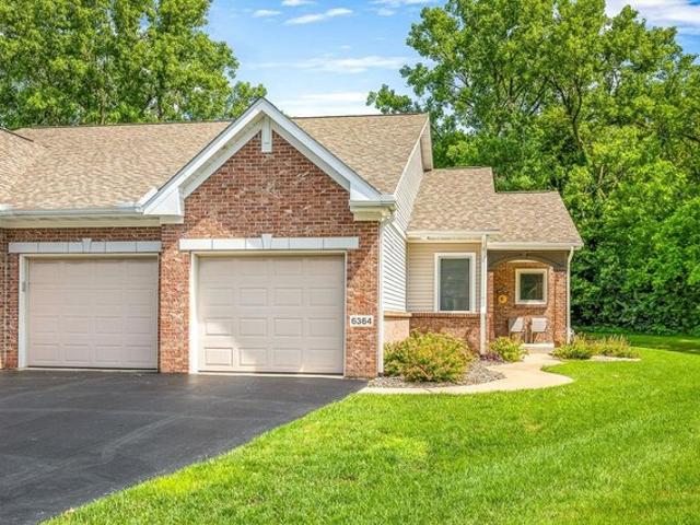 6364 Parks Edge Dr, Loves Park, IL 61111