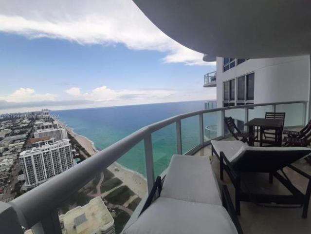 6365 Collins Ave #4311 Miami Beach, FL 33141