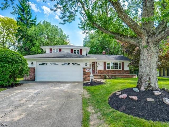 6366 Dunfield Dr, Mayfield Heights, OH 44143