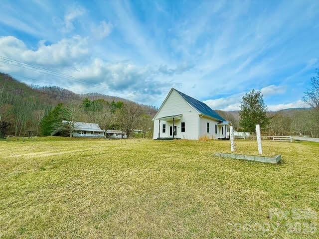 6367 Highway 261, Bakersville, NC 28705 | MLS #4354