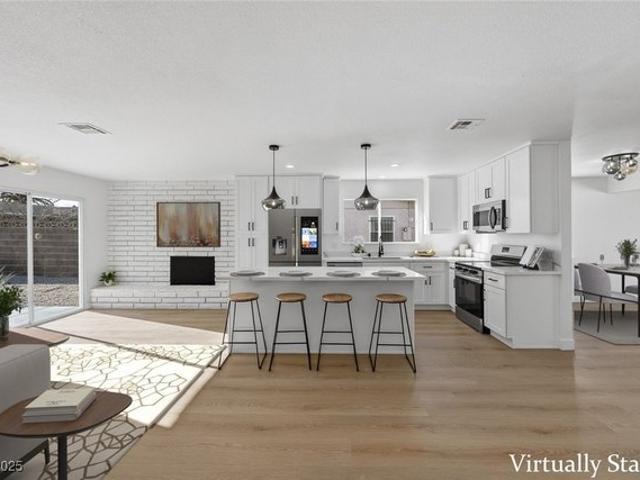 6367 W Twain Ave, Las Vegas, NV 89103