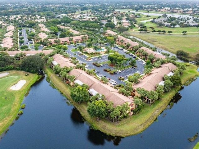 6368 Aspen Glen Cir, Boynton Beach, FL 33437