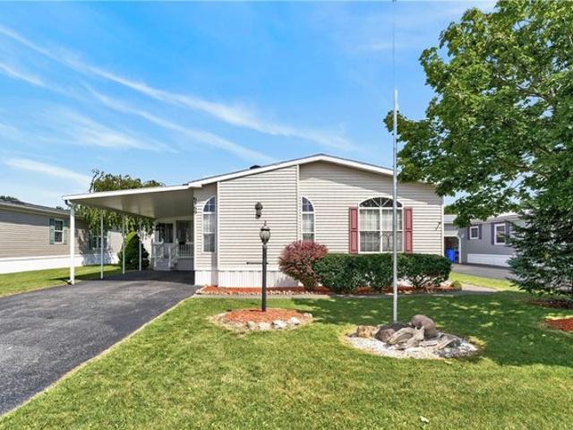 6369 Roberts Dr Unit 433, Victor, NY 14564