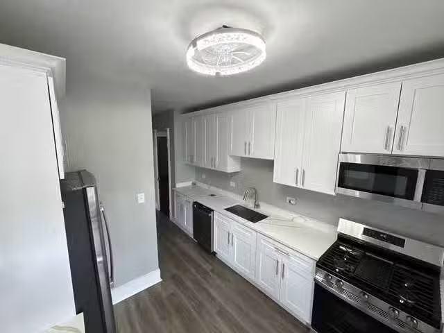 6360 South Greenwood Avenue, Unit 6360 Unit 3