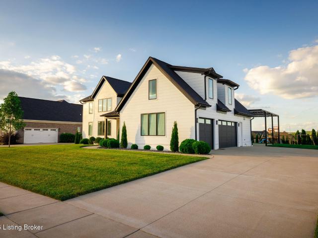 6361 Clore Ln