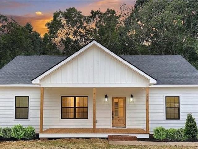 6363 New Center Church Rd, Seagrove, NC 27341
