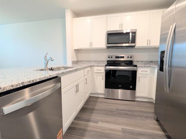 636 Golden Resin Rd